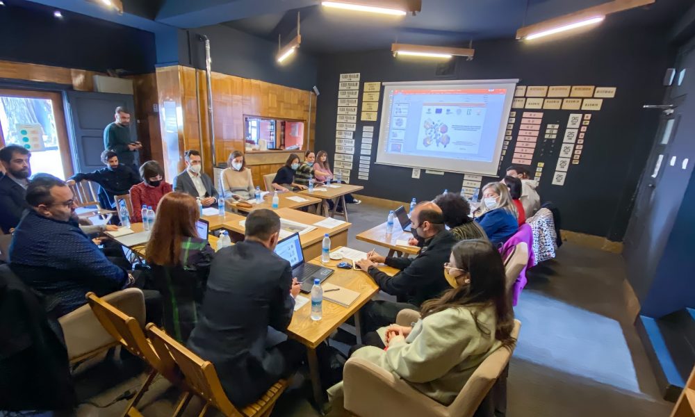 Prezantohen dy projektet e revitalizimit të rrugës Marin Barleti dhe ...